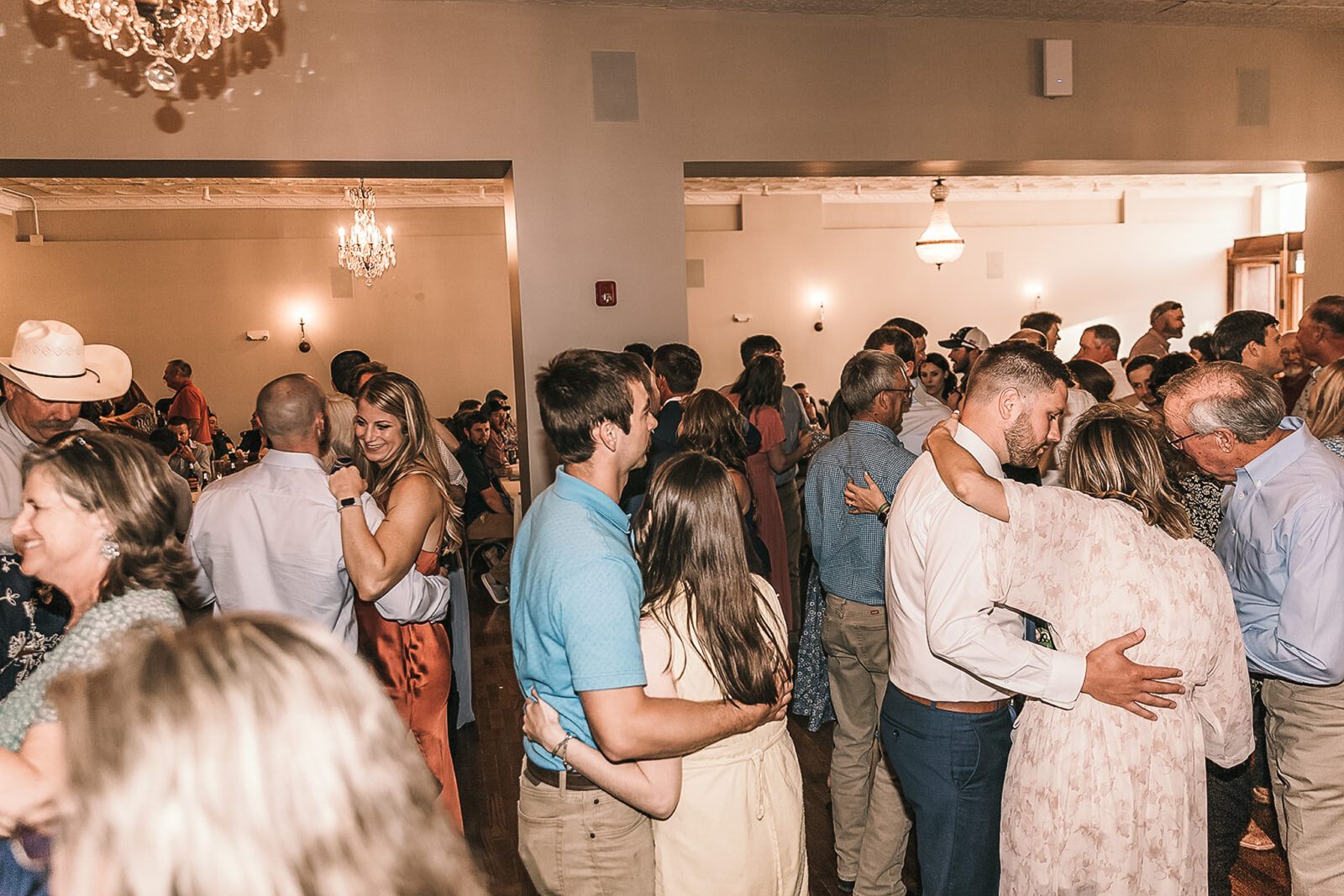 Behind The Scenes of Kansas Wedding Venues: A Sneak Peek Into The ...